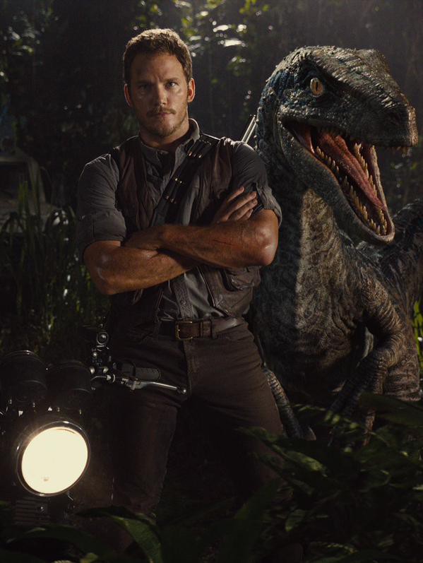 Another hint at domesticated Raptors? JURASSIC WORLD's latest image ...