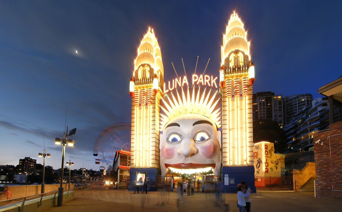 Cruise and Liman are teaming up for the third time to visit LUNA PARK!