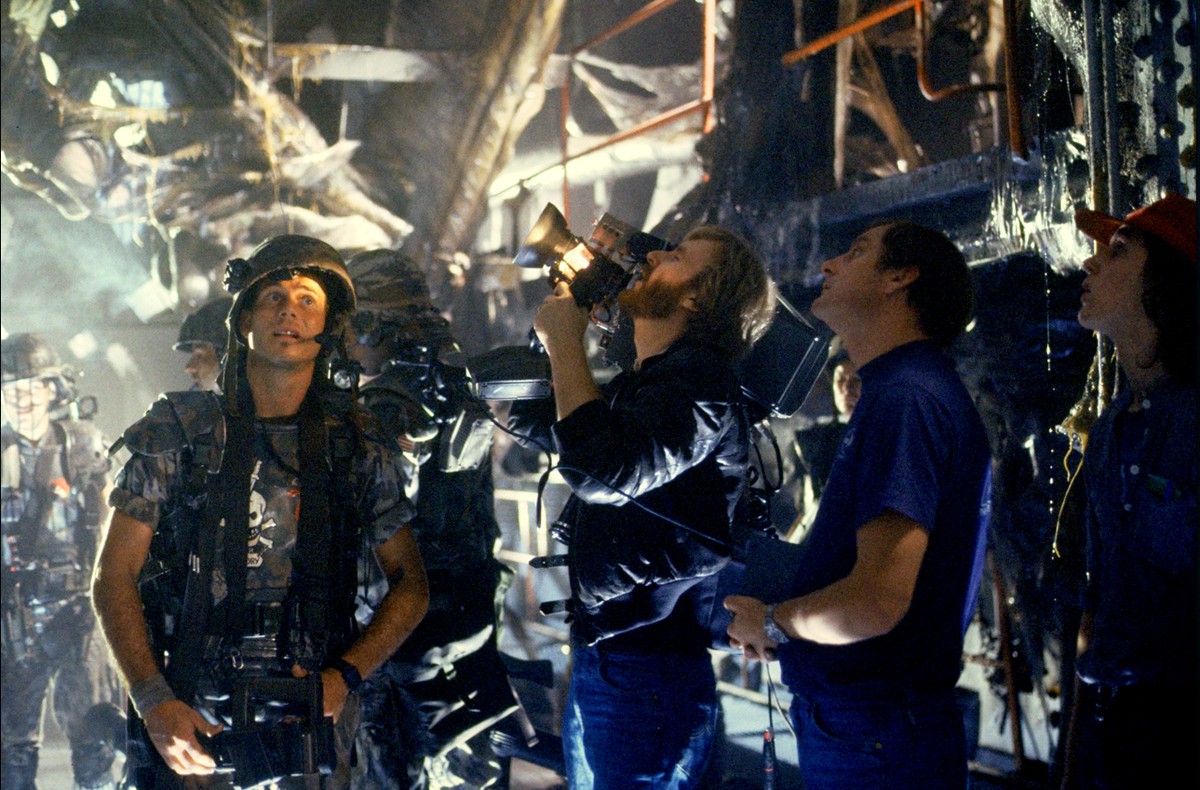 The Behind the Scenes Pic of the Day - From James Cameron's Aliens!