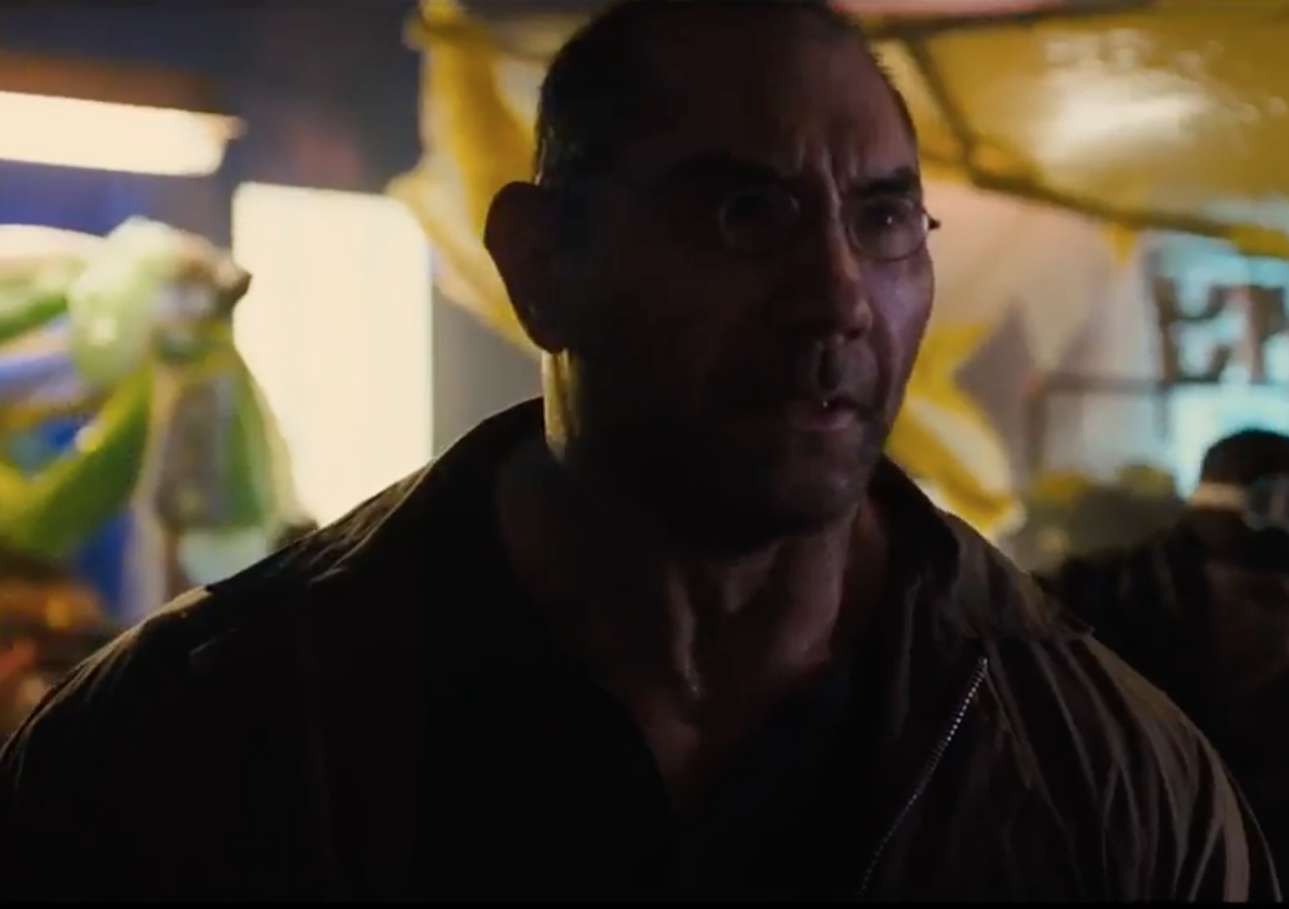 Luke Scott BLADE RUNNER short film, 2048: NOWHERE TO RUN featuring Dave ...