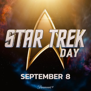 Set Your Faces To Stunned! Star Trek Day is Here!!
